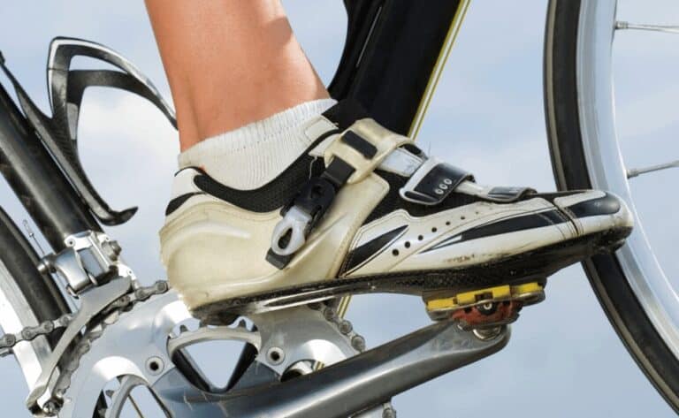 Numb Toes While Cycling? Here’s How To Deal With It!