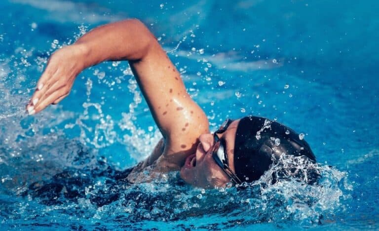 Swimmers Elbow – A Complete Guide To Swimmers Elbow & Treatment