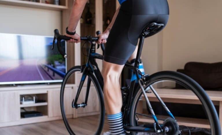 Twisted Pelvis & Hip Position While Cycling – A Complete Guide