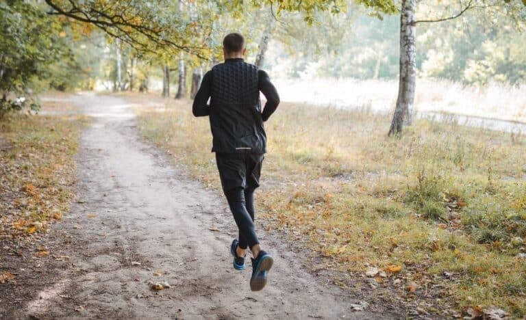 Favoring A Leg While Running – UPDATED 2021 – A Complete Guide