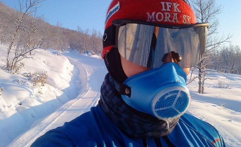 Best Cold Weather Running Mask For Running Outside in Winter