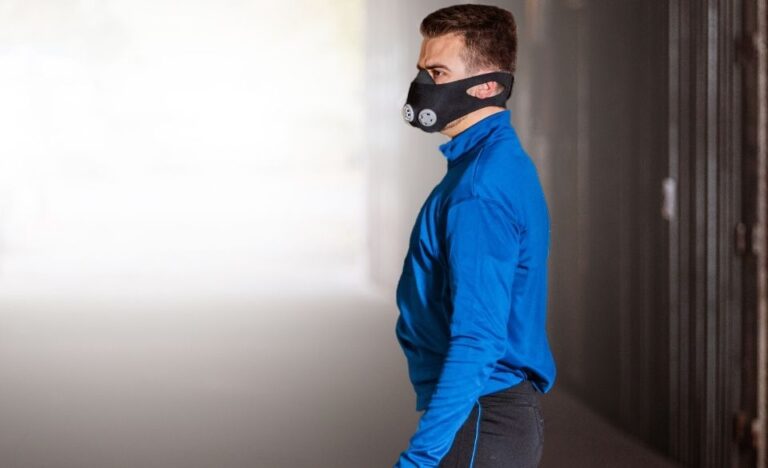 Best Cold Weather Running Mask For Running Outside in Winter