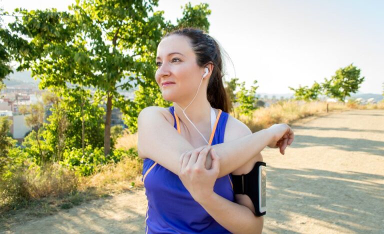 Benefits Of Running Backwards - A Complete Guide - SportCoaching