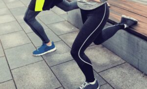 Single Leg Lunge - A Guide How To and More - SportCoaching