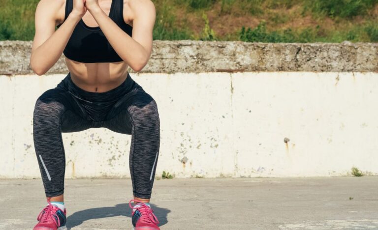 Reverse Squats: The Ultimate Guide - SportCoaching