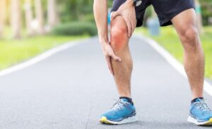 Understanding Patellar Tendonitis: Causes, Symptoms, and Runner-Focused ...