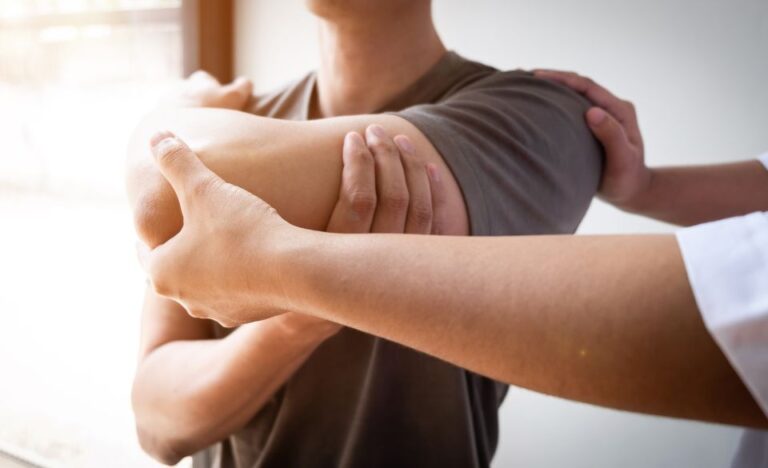 Strengthening Exercises for the Rotator Cuff: Strong & Healthy Shoulders