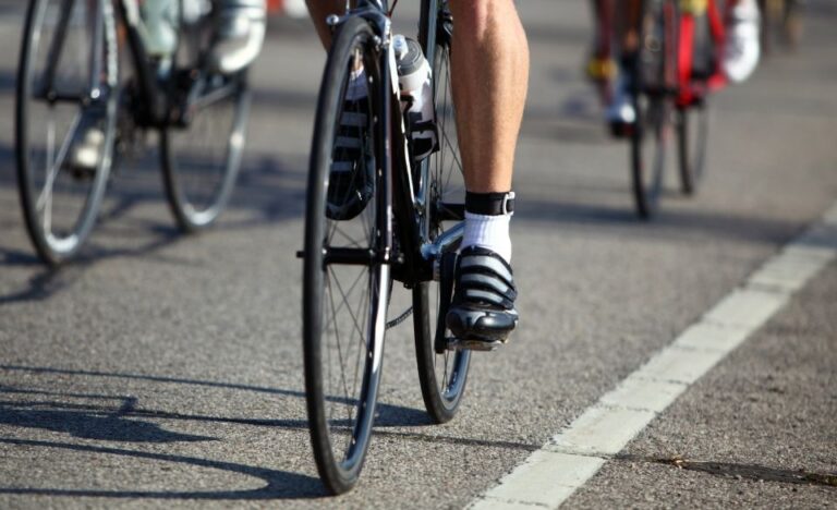 Cycling: How to Improve Your Pedal Stroke - SportCoaching